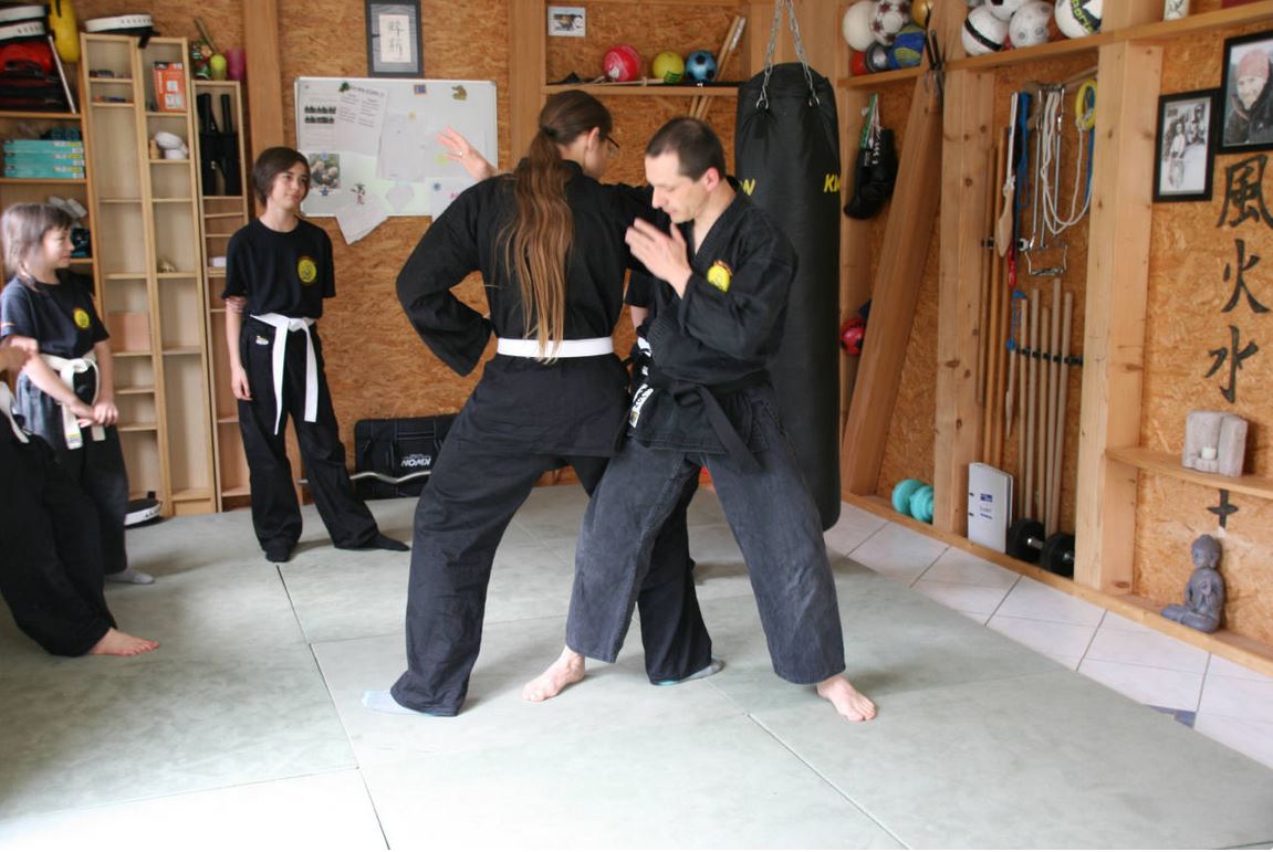 Kampfkunst - SANMITSU - "Gedanke Wort Tat"